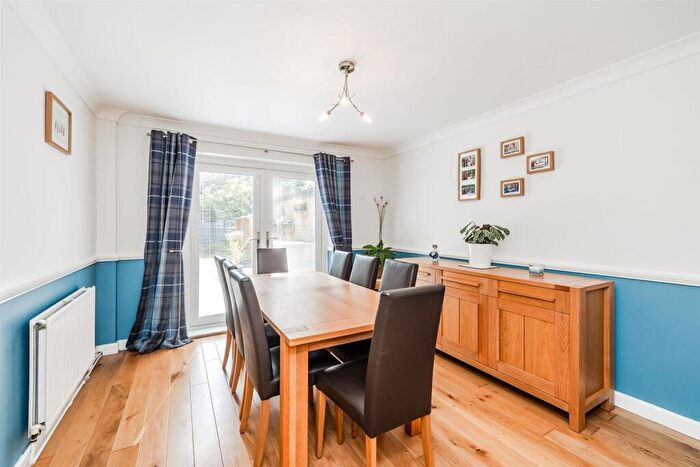 4 Bedroom Detached House For Sale In Pinewood Close, Kenton Bank Foot ...