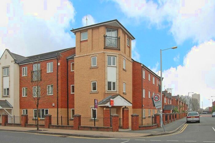 Houses for sale & to rent in M15 5EJ, Chichester Road, Hulme Manchester