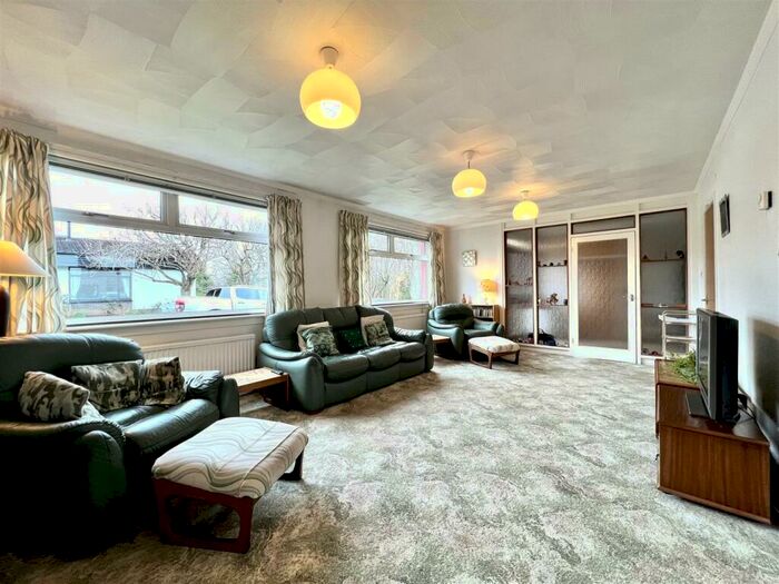 4 Bedroom House For Sale In Smithycroft, Hamilton, ML3