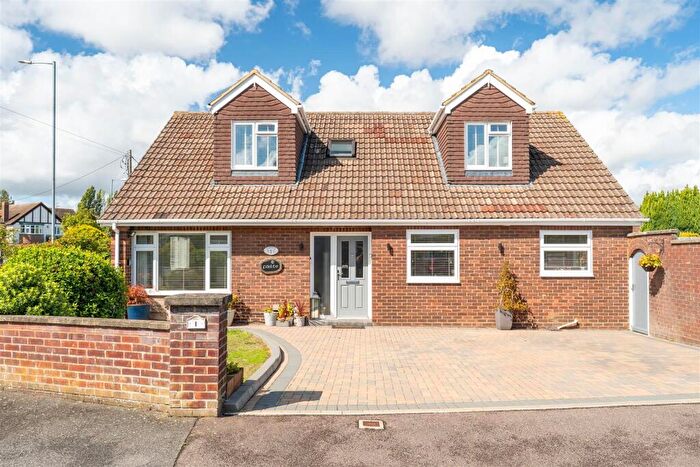 Houses for sale in Flitwick, MK45, Central Bedfordshire