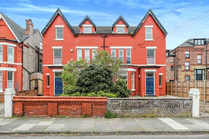 Detached House For Sale In College Avenue, Crosby, Liverpool, L23