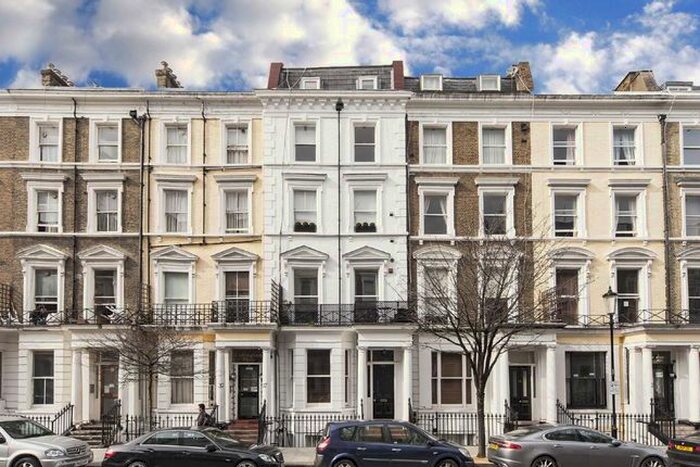 Studio To Rent In Collingham Place, London, SW5