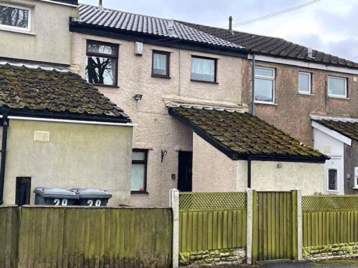 3 Bedroom Terraced House For Sale In Holtdale Place, Leeds, LS16