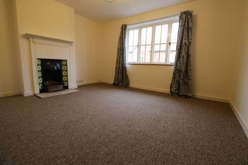 3 Bedroom Maisonette To Rent In Market Place, Kenninghall, NR16