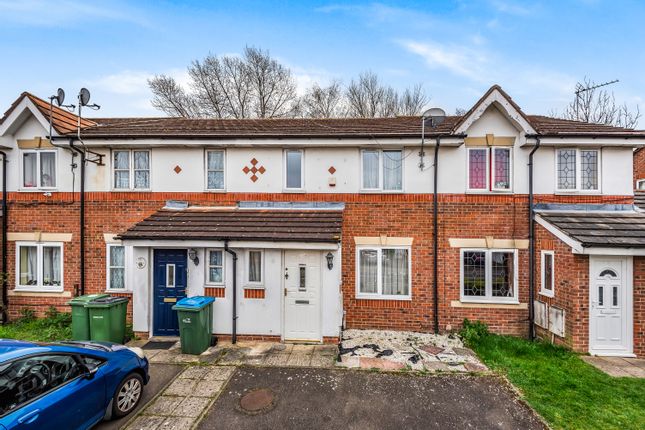 Houses for sale & to rent in SE28 8FU, Greenhaven Drive,,Thamesmead ...