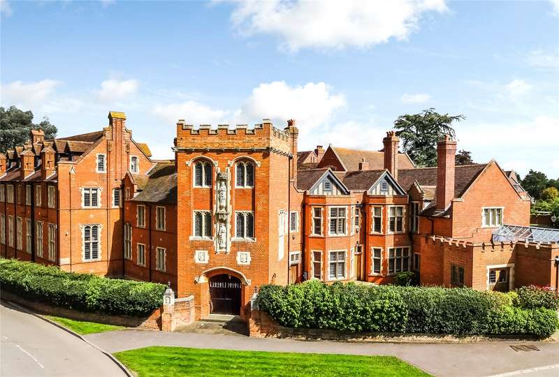 4 Bedroom House For Sale In Walter's Tower, 1 Abbey Gardens, Upper ...