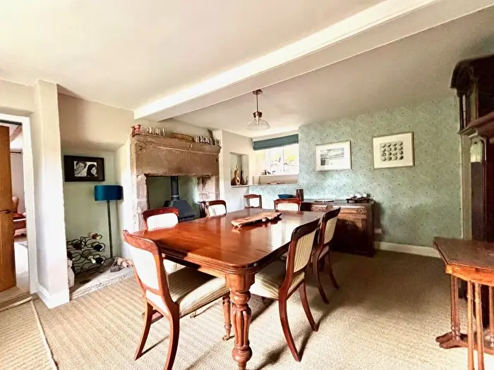 6 Bedroom Detached House For Sale In High Street, Matlock, Derbyshire, DE4